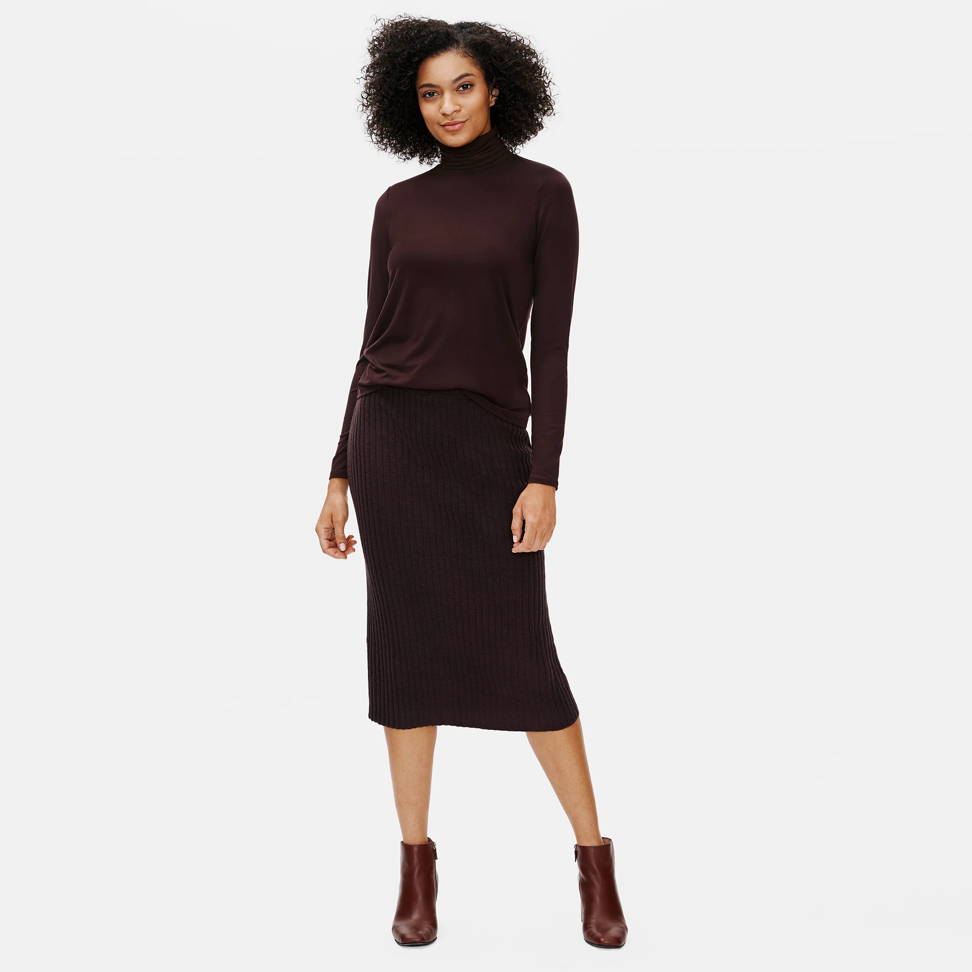 merino-pencil-skirt-in-regenerative-wool-eileen-fisher